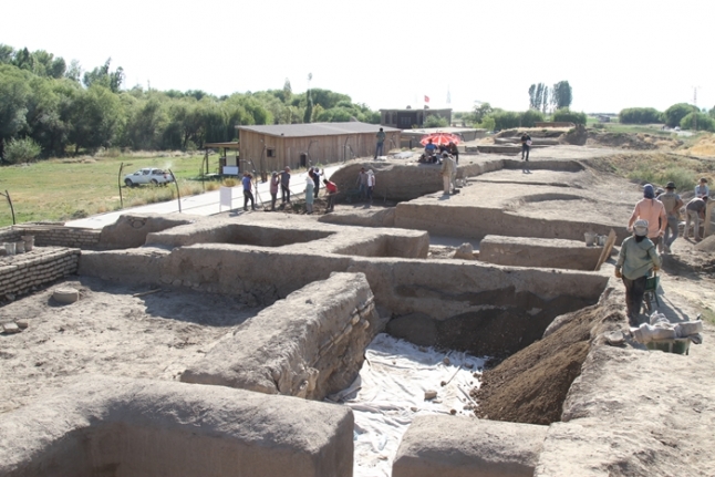 Konyar: Van’ın tarihi dokusuna sahip çıkılmıyor! - Şehrivan | Van Haber ...