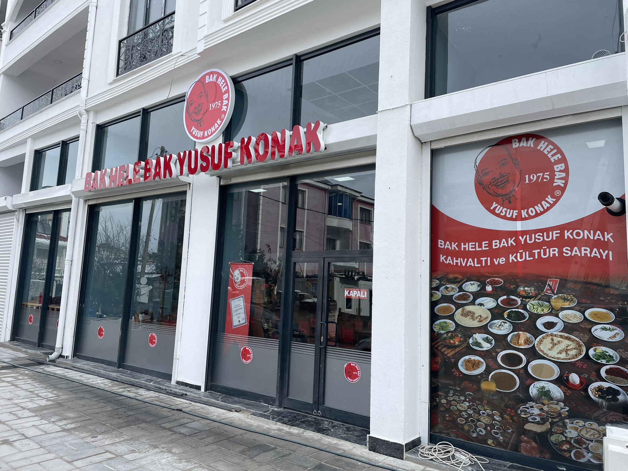 Bak Hele Bak geri dönüyor! İşte yeni mekanın açılış tarihi - Şehrivan ...